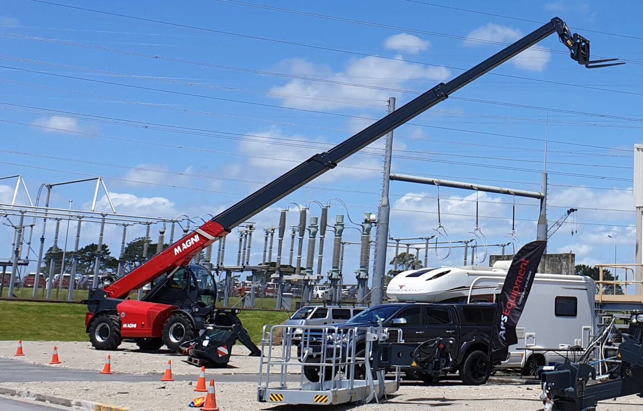 Magni RTH 5.18 Rotating Telehandler - APS Equipment