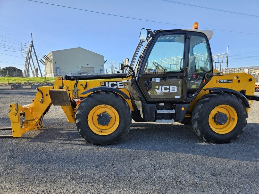 JCB 535-140 Telehandler for sale - APS Equipment