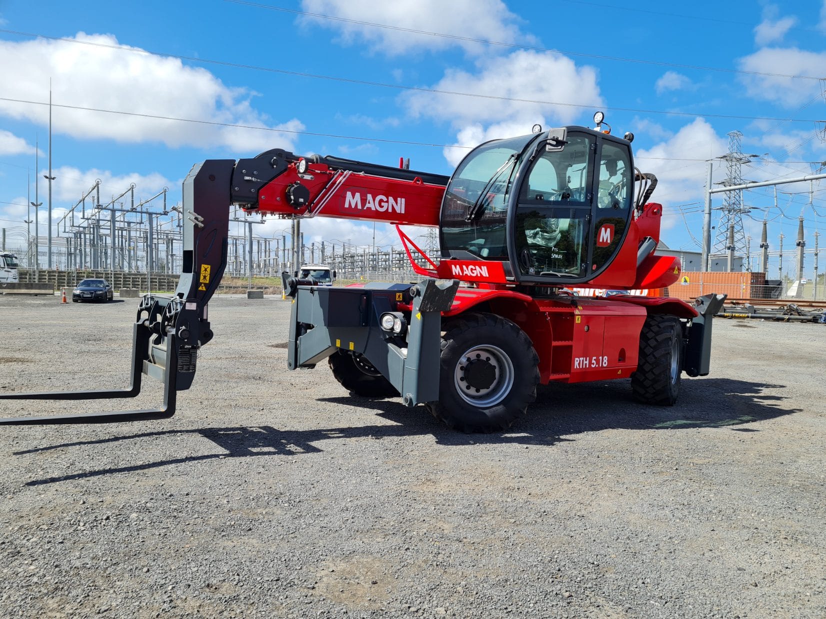 Magni RTH 5.18 Rotating Telehandler - APS Equipment